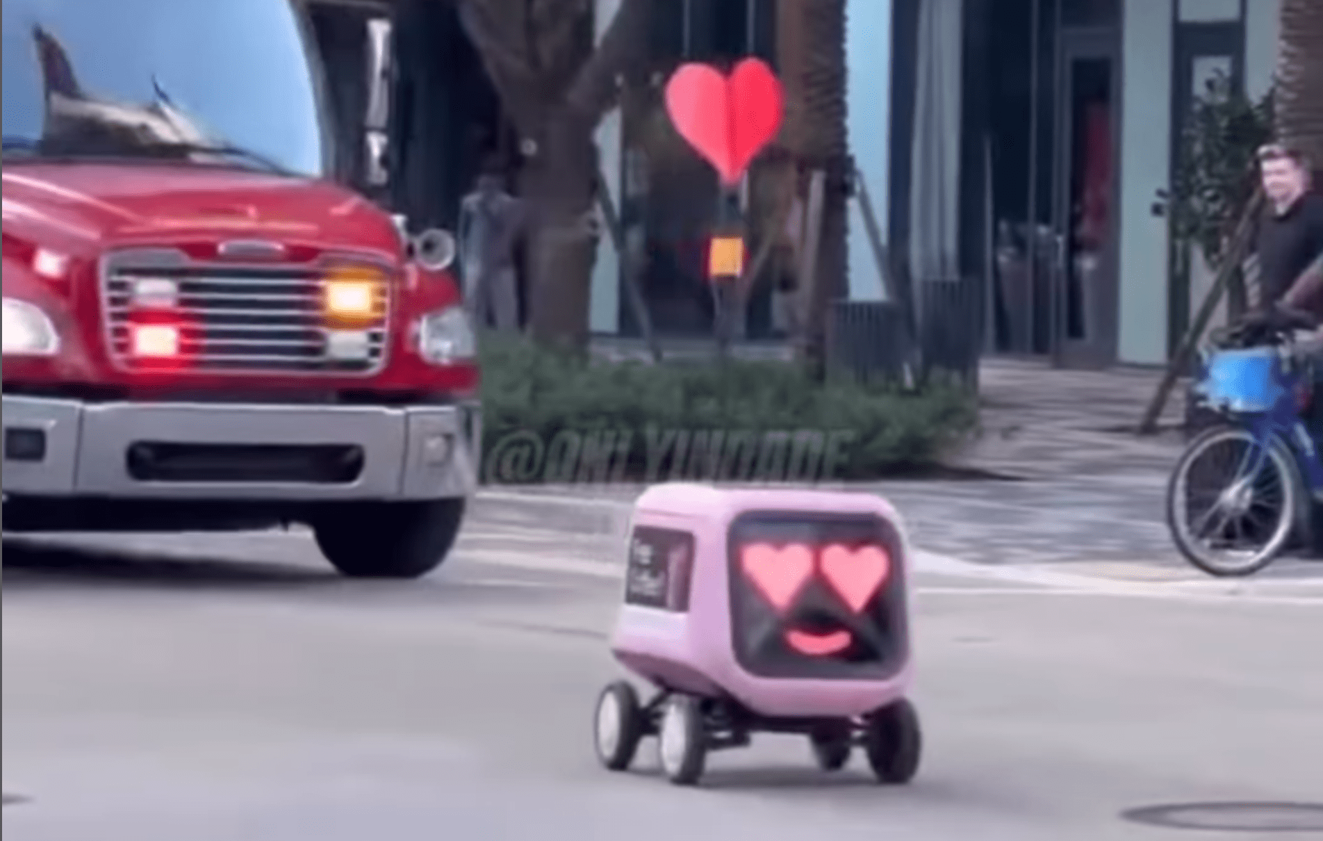 Video: Food Delivery Robots Cause Brutal Traffic Jam in Brickell