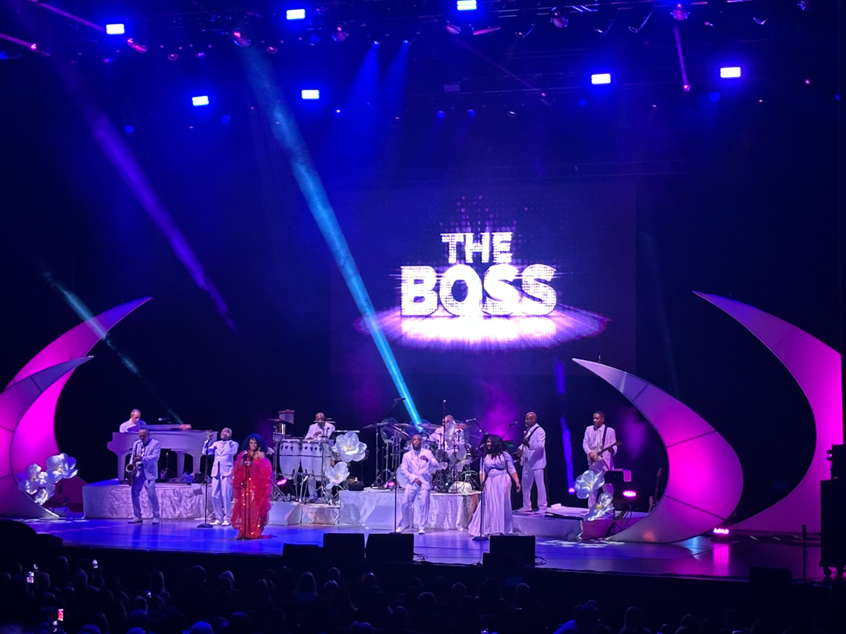 Review: Diana Ross Delivers Timeless Hits at Hard Rock Live
