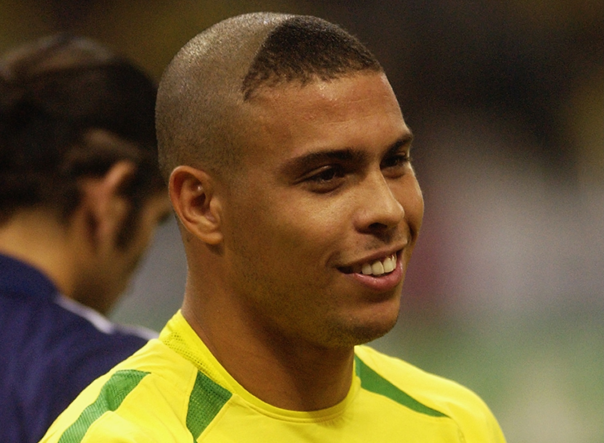 A Ronaldo Nazário lookalike contest is coming to Miami
