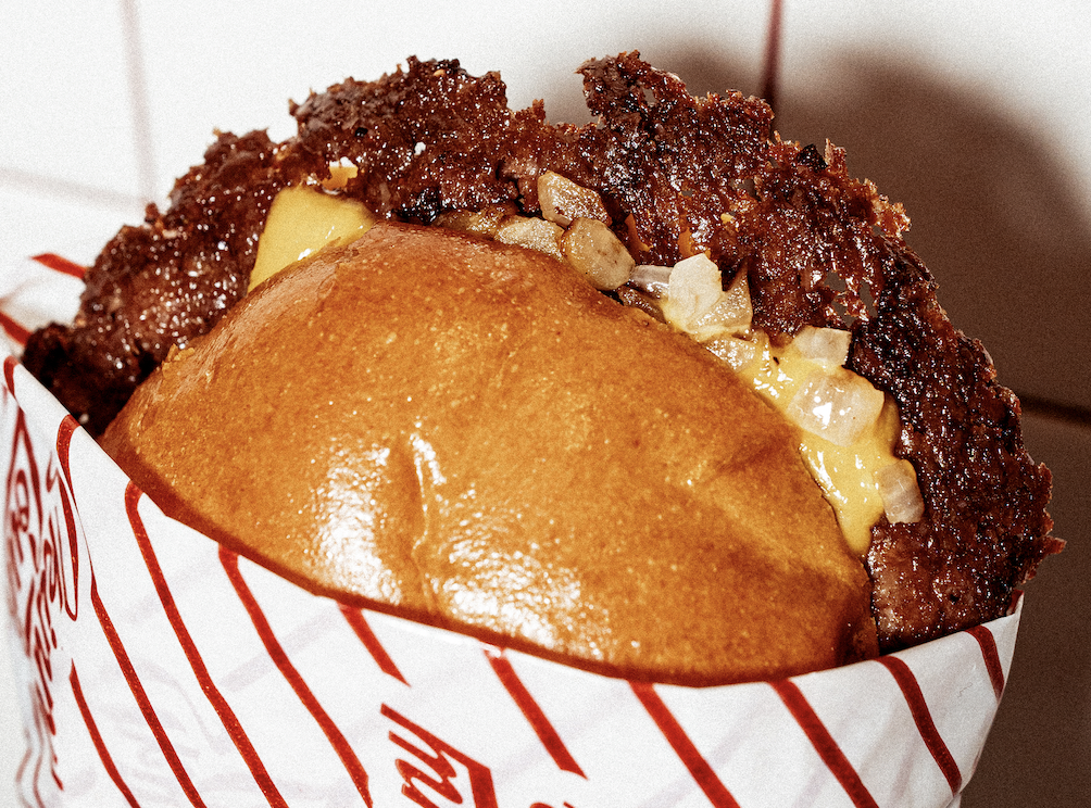 Downtown Miami Skinny Louie Smash Burgers Opens at Kaseya Center ...