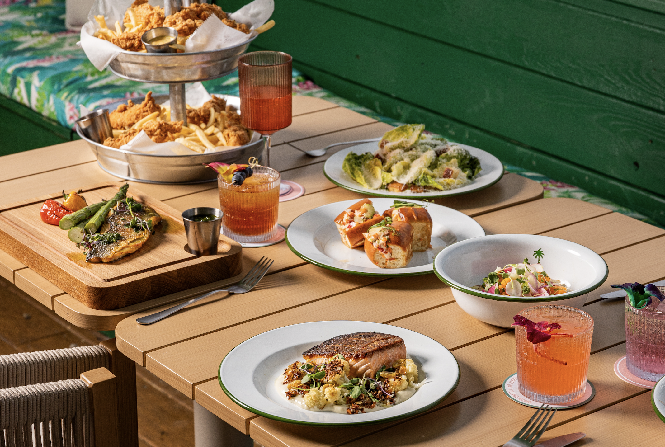 Palm Tree Club Restaurant Opens at Former North Bay Village Shuckers ...